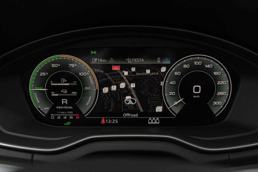 Balts Audi Q5 2022 Viļņa, ar dzinēja tilpumu 2.00 L un nobraukumu 43 tūkst. km par 38500 €, foto 23 vietnē AUTOMOTO.COM.LV