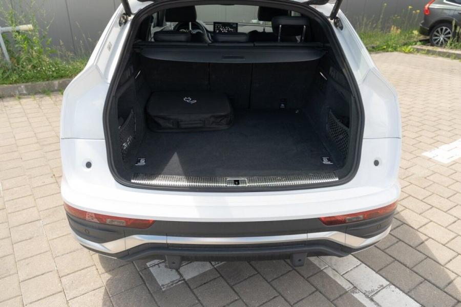 Balts Audi Q5 2022 Viļņa, ar dzinēja tilpumu 2.00 L un nobraukumu 43 tūkst. km par 38500 €, foto 28 vietnē AUTOMOTO.COM.LV