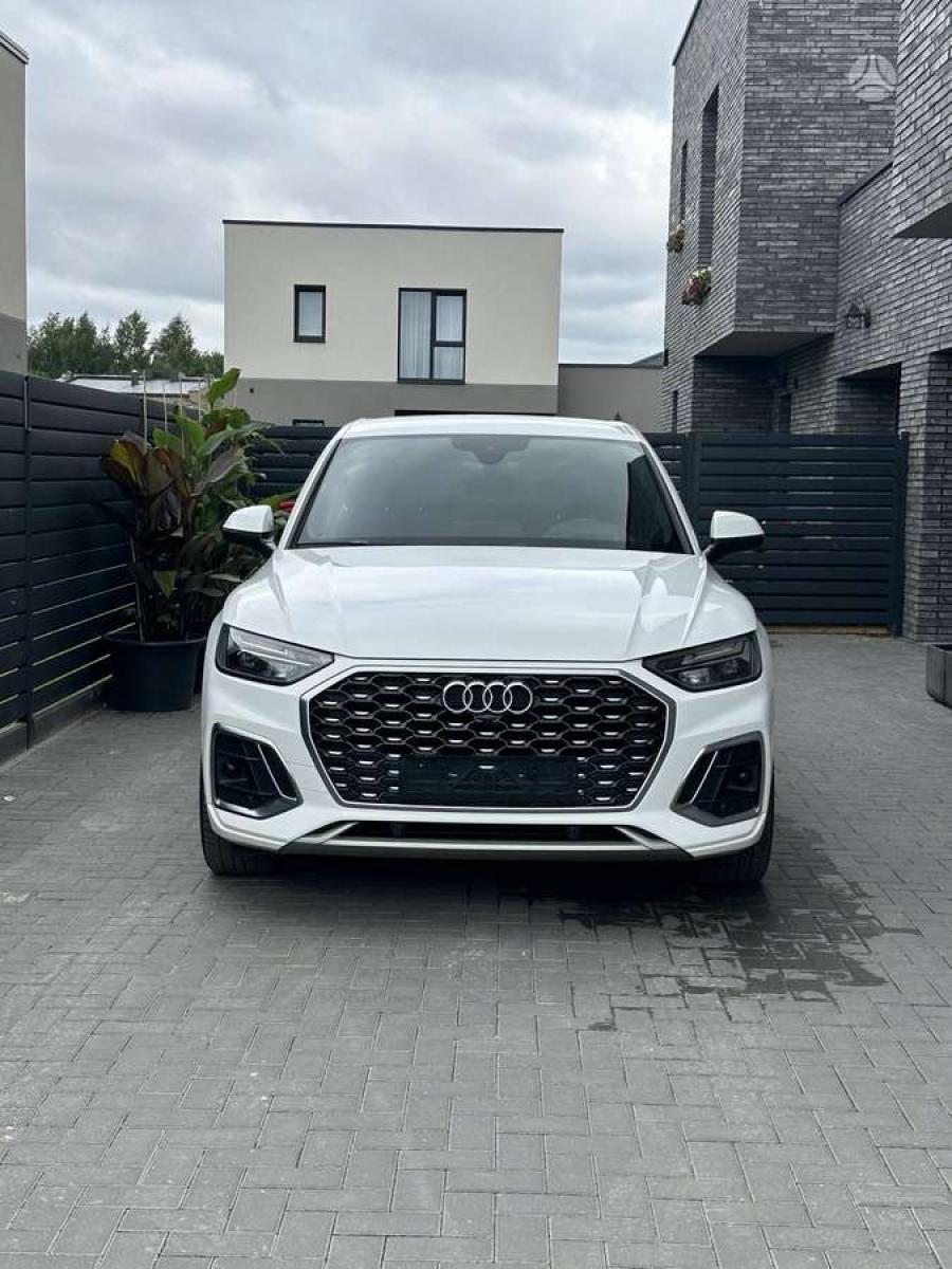 White Audi Q5 2022 in Vilnius, with an engine capacity of 1.97 L and mileage of 194 thousand km for 27990 €, photo 7 on AUTOMOTO.COM.LV