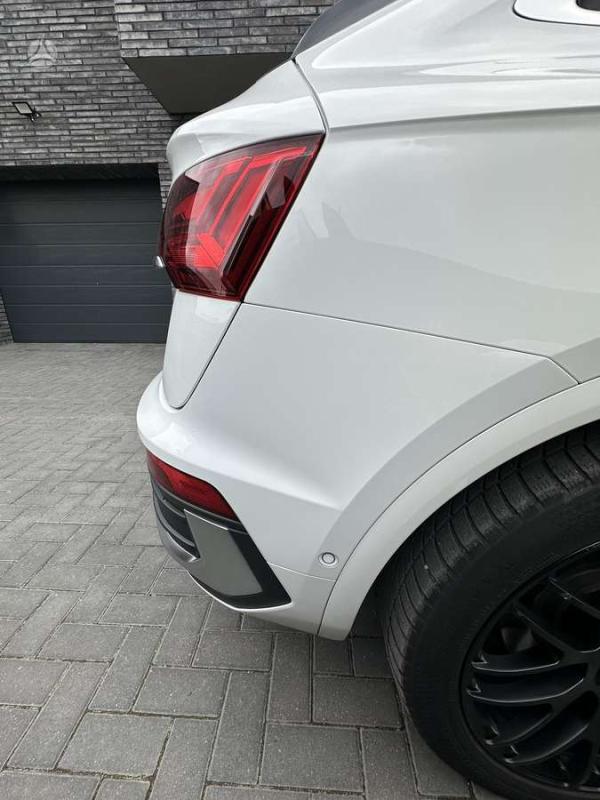 White Audi Q5 2022 in Vilnius, with an engine capacity of 1.97 L and mileage of 194 thousand km for 27990 €, photo 10 on AUTOMOTO.COM.LV
