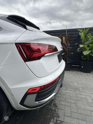 White Audi Q5 2022 in Vilnius, with an engine capacity of 1.97 L and mileage of 194 thousand km for 27990 €, photo 12 on AUTOMOTO.COM.LV