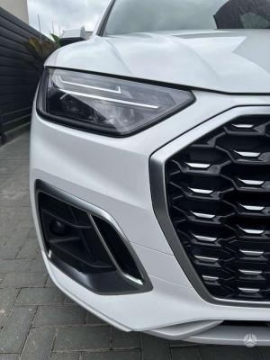 White Audi Q5 2022 in Vilnius, with an engine capacity of 1.97 L and mileage of 194 thousand km for 27990 €, photo 15 on AUTOMOTO.COM.LV