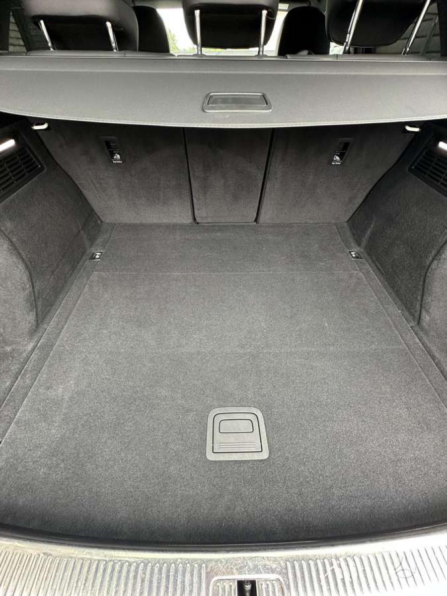 White Audi Q5 2022 in Vilnius, with an engine capacity of 1.97 L and mileage of 194 thousand km for 27990 €, photo 26 on AUTOMOTO.COM.LV
