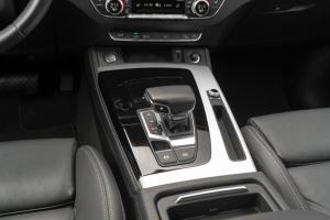 Balts Audi Q5 2022 Viļņa, ar dzinēja tilpumu 2.00 L un nobraukumu 92 tūkst. km par 34800 €, foto 11 vietnē AUTOMOTO.COM.LV
