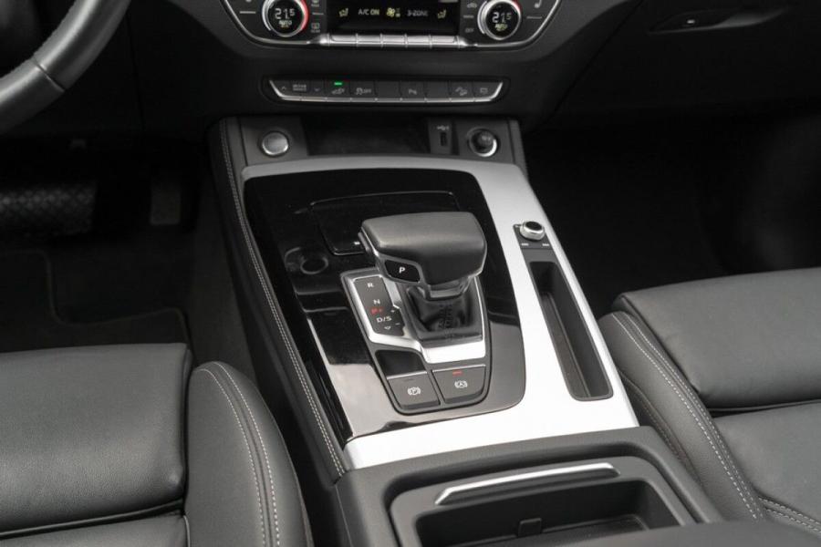 Balts Audi Q5 2022 Viļņa, ar dzinēja tilpumu 2.00 L un nobraukumu 92 tūkst. km par 34800 €, foto 11 vietnē AUTOMOTO.COM.LV