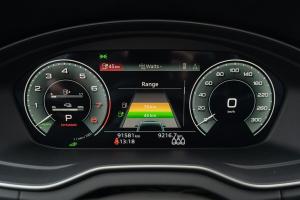 Balts Audi Q5 2022 Viļņa, ar dzinēja tilpumu 2.00 L un nobraukumu 92 tūkst. km par 34800 €, foto 24 vietnē AUTOMOTO.COM.LV