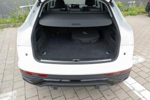 Balts Audi Q5 2022 Viļņa, ar dzinēja tilpumu 2.00 L un nobraukumu 92 tūkst. km par 34800 €, foto 27 vietnē AUTOMOTO.COM.LV