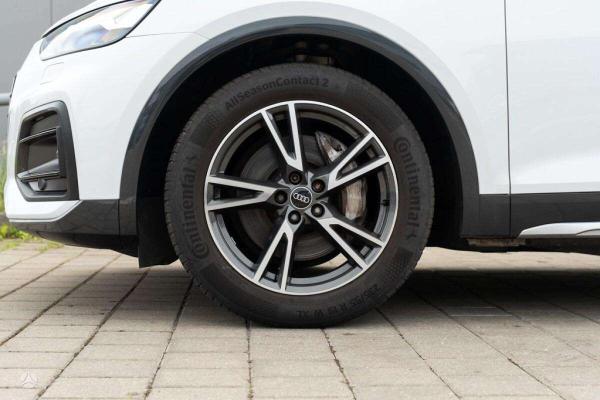 White Audi Q5 2022 in Vilnius, with an engine capacity of 2.00 L and mileage of 92 thousand km for 34800 €, photo 4 on AUTOMOTO.COM.LV