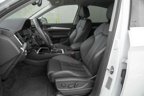 White Audi Q5 2022 in Vilnius, with an engine capacity of 2.00 L and mileage of 92 thousand km for 34800 €, photo 8 on AUTOMOTO.COM.LV