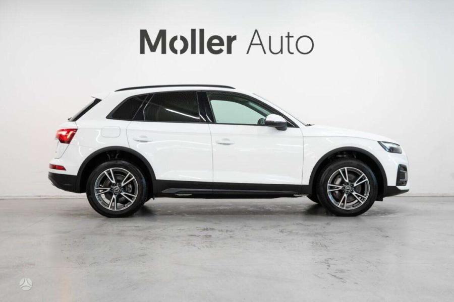 Balts Audi Q5 2022 Viļņa, ar dzinēja tilpumu 2.00 L un nobraukumu 142 tūkst. km par 28400 €, foto 5 vietnē AUTOMOTO.COM.LV