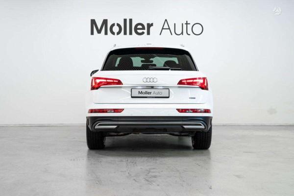 Balts Audi Q5 2022 Viļņa, ar dzinēja tilpumu 2.00 L un nobraukumu 142 tūkst. km par 28400 €, foto 6 vietnē AUTOMOTO.COM.LV