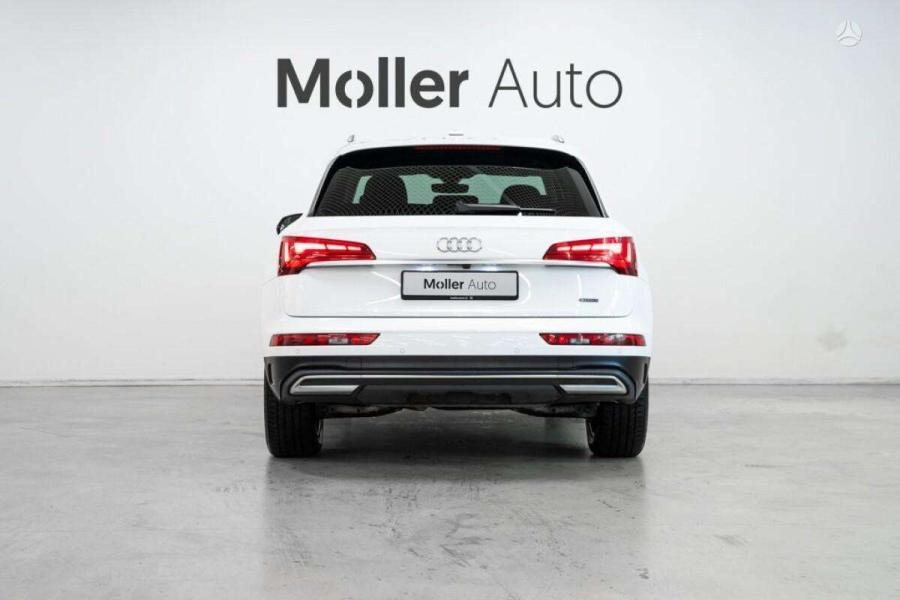 Balts Audi Q5 2022 Viļņa, ar dzinēja tilpumu 2.00 L un nobraukumu 142 tūkst. km par 28400 €, foto 7 vietnē AUTOMOTO.COM.LV