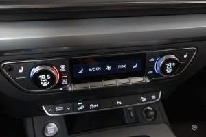 Balts Audi Q5 2022 Viļņa, ar dzinēja tilpumu 2.00 L un nobraukumu 142 tūkst. km par 28400 €, foto 17 vietnē AUTOMOTO.COM.LV