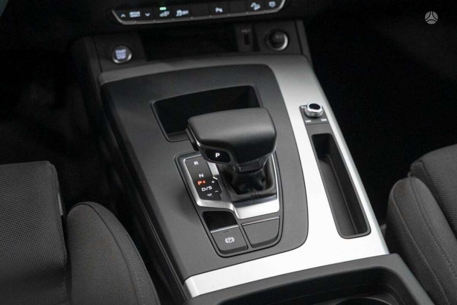 Balts Audi Q5 2022 Viļņa, ar dzinēja tilpumu 2.00 L un nobraukumu 142 tūkst. km par 28400 €, foto 18 vietnē AUTOMOTO.COM.LV