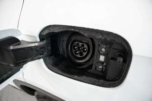 Balts Audi Q5 2022 Viļņa, ar dzinēja tilpumu 2.00 L un nobraukumu 142 tūkst. km par 28400 €, foto 23 vietnē AUTOMOTO.COM.LV