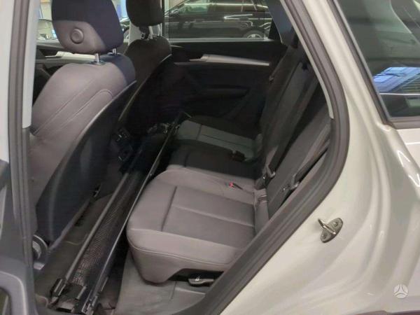 White Audi Q5 2022 in Kaunas, with an engine capacity of 1.98 L and mileage of 64 thousand km for 34900 €, photo 7 on AUTOMOTO.COM.LV
