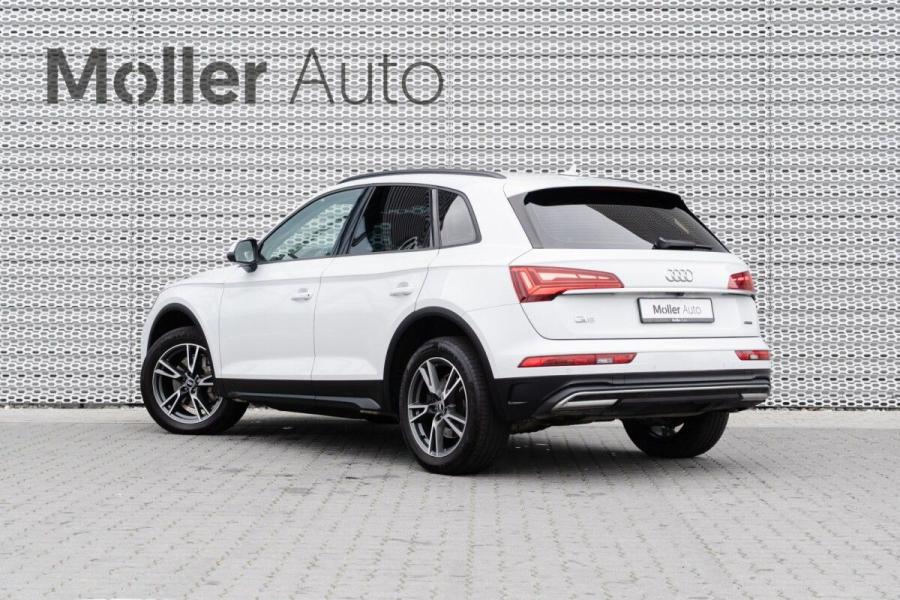 White Audi Q5 2022 in Marupe, with an engine capacity of 2.00 L and mileage of 110 thousand km for 30850 €, photo 4 on AUTOMOTO.COM.LV