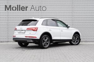 White Audi Q5 2022 in Marupe, with an engine capacity of 2.00 L and mileage of 110 thousand km for 30850 €, photo 5 on AUTOMOTO.COM.LV