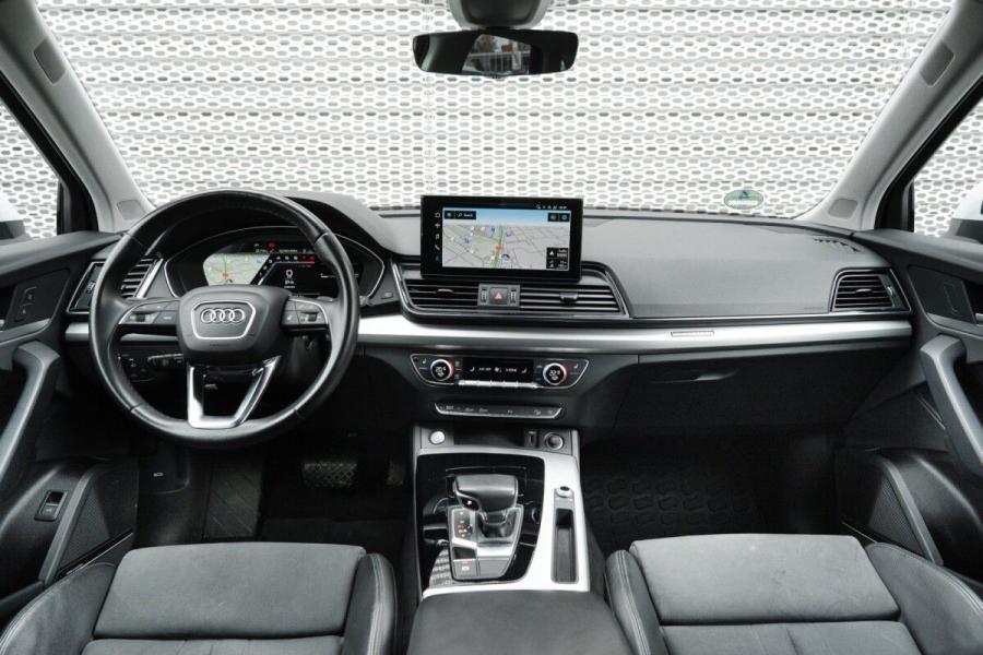 White Audi Q5 2022 in Marupe, with an engine capacity of 2.00 L and mileage of 110 thousand km for 30850 €, photo 7 on AUTOMOTO.COM.LV