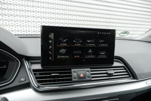 White Audi Q5 2022 in Marupe, with an engine capacity of 2.00 L and mileage of 110 thousand km for 30850 €, photo 21 on AUTOMOTO.COM.LV