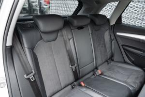 White Audi Q5 2022 in Marupe, with an engine capacity of 2.00 L and mileage of 110 thousand km for 30850 €, photo 30 on AUTOMOTO.COM.LV