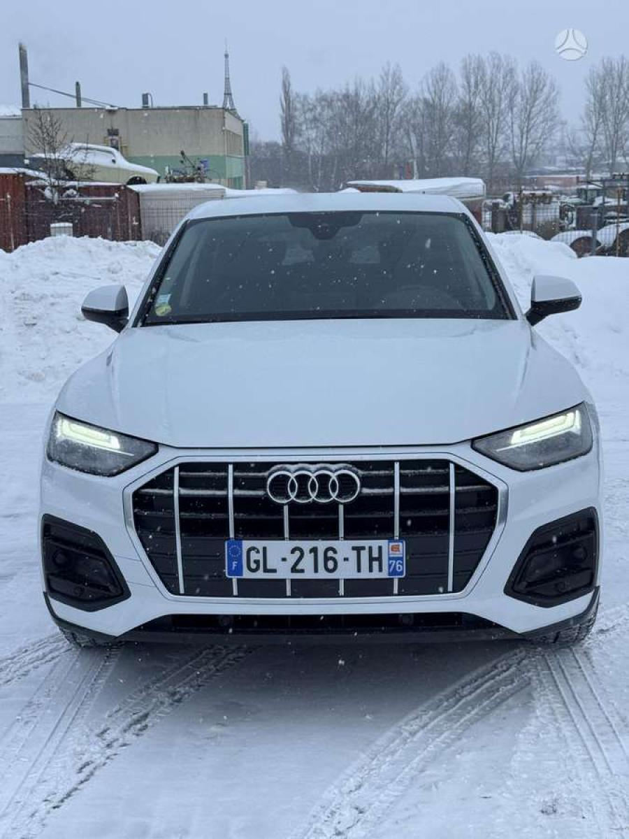 White Audi Q5 2023 in Taurage, with an engine capacity of 1.97 L and mileage of 230 thousand km for 27600 €, photo 2 on AUTOMOTO.COM.LV