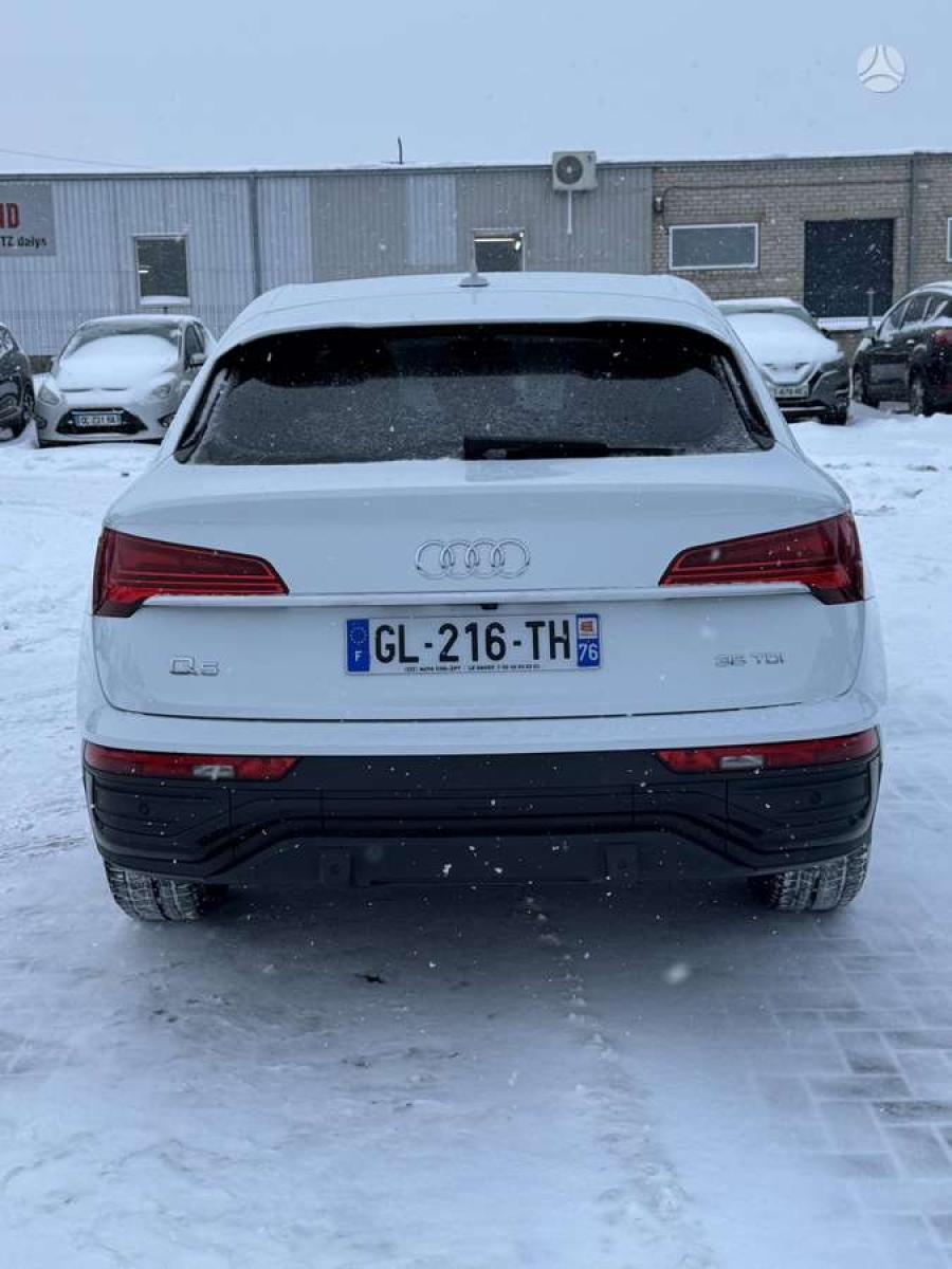 White Audi Q5 2023 in Taurage, with an engine capacity of 1.97 L and mileage of 230 thousand km for 27600 €, photo 6 on AUTOMOTO.COM.LV