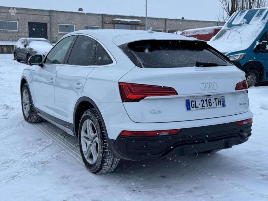 White Audi Q5 2023 in Taurage, with an engine capacity of 1.97 L and mileage of 230 thousand km for 27600 €, photo 7 on AUTOMOTO.COM.LV