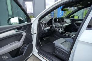 White Audi Q5 2023 in Kaunas, with an engine capacity of 2.00 L and mileage of 190 thousand km for 30450 €, photo 28 on AUTOMOTO.COM.LV