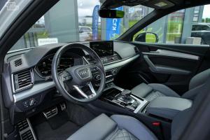 White Audi Q5 2023 in Kaunas, with an engine capacity of 2.00 L and mileage of 190 thousand km for 30450 €, photo 29 on AUTOMOTO.COM.LV