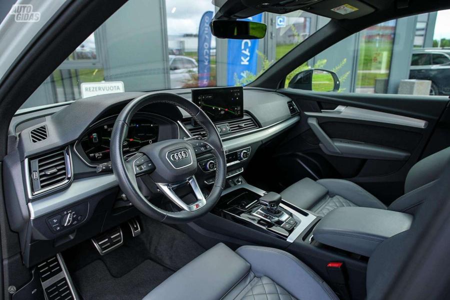 White Audi Q5 2023 in Kaunas, with an engine capacity of 2.00 L and mileage of 190 thousand km for 30450 €, photo 29 on AUTOMOTO.COM.LV