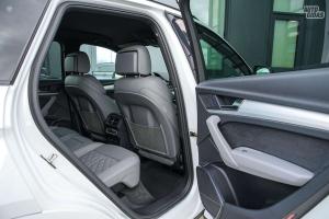 White Audi Q5 2023 in Kaunas, with an engine capacity of 2.00 L and mileage of 190 thousand km for 30450 €, photo 37 on AUTOMOTO.COM.LV