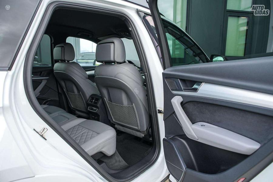 White Audi Q5 2023 in Kaunas, with an engine capacity of 2.00 L and mileage of 190 thousand km for 30450 €, photo 37 on AUTOMOTO.COM.LV