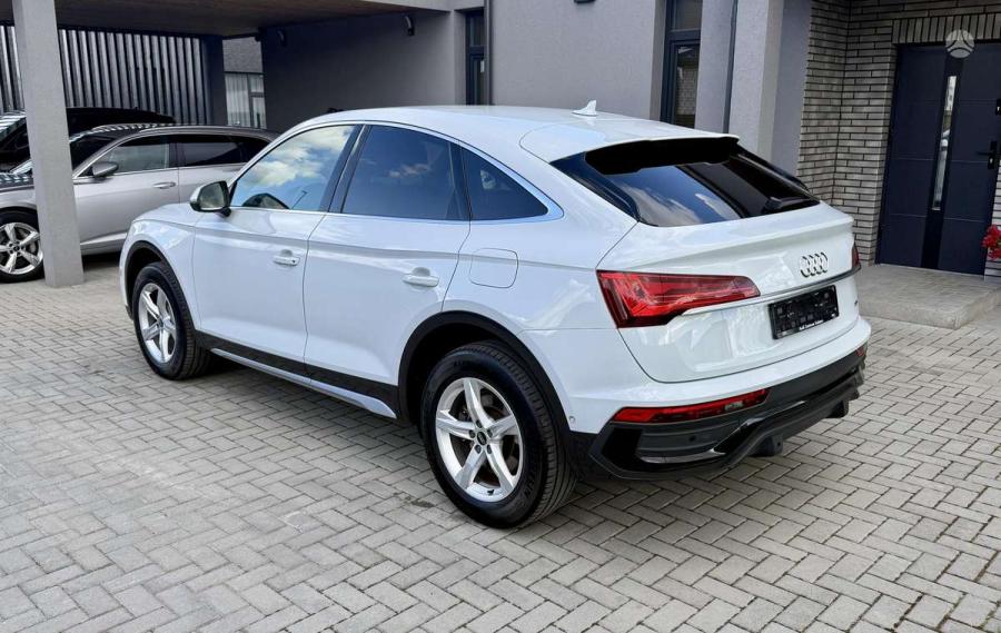 Balts Audi Q5 2023 Viļņa, ar dzinēja tilpumu 1.98 L un nobraukumu 142 tūkst. km par 31490 €, foto 5 vietnē AUTOMOTO.COM.LV