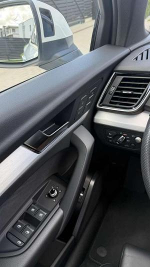 Balts Audi Q5 2023 Viļņa, ar dzinēja tilpumu 1.98 L un nobraukumu 142 tūkst. km par 31490 €, foto 19 vietnē AUTOMOTO.COM.LV