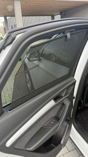 Balts Audi Q5 2023 Viļņa, ar dzinēja tilpumu 1.98 L un nobraukumu 142 tūkst. km par 31490 €, foto 22 vietnē AUTOMOTO.COM.LV