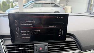 Balts Audi Q5 2023 Viļņa, ar dzinēja tilpumu 1.98 L un nobraukumu 142 tūkst. km par 31490 €, foto 24 vietnē AUTOMOTO.COM.LV