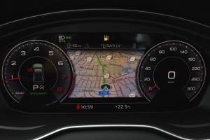 Белый Ауди Ку 5 2023 в Вентспилс, объемом двигателя 2.00 л и пробегом 19 тыс. км за 35150 €, фото 20 на AUTOMOTO.COM.LV