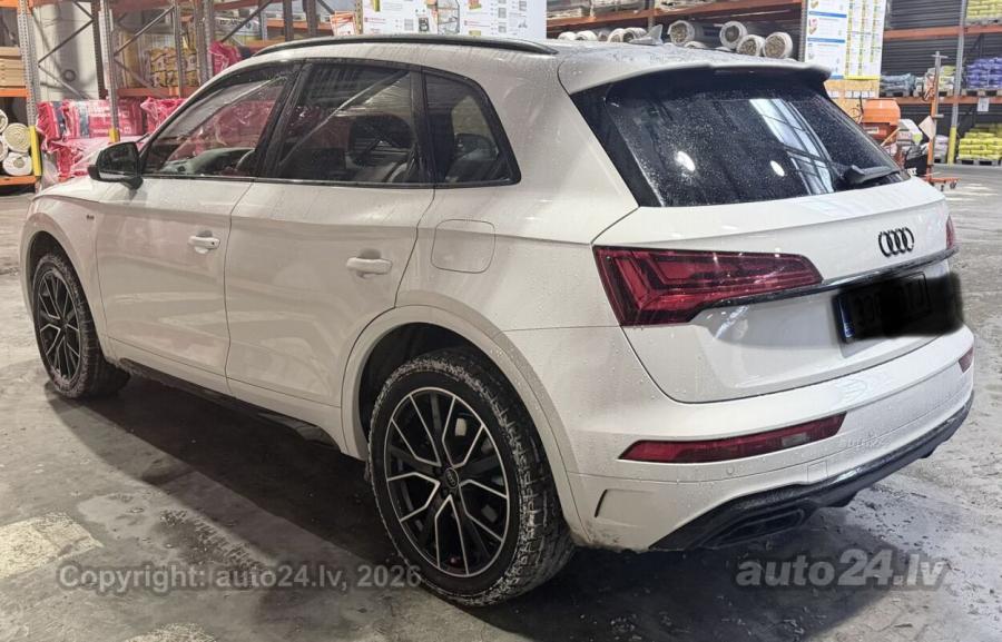 Balts Audi Q5 2024 Tallina, ar dzinēja tilpumu 2.00 L un nobraukumu 26 tūkst. km par 59999 €, foto 4 vietnē AUTOMOTO.COM.LV