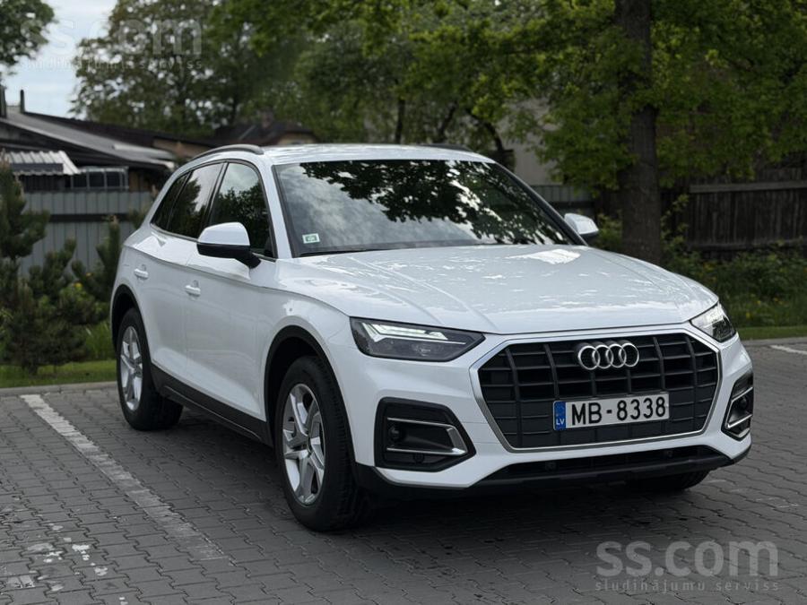 White Audi Q5 2024 in Riga, with an engine capacity of 2.00 L and mileage of 23 thousand km for 34900 €, photo 1 on AUTOMOTO.COM.LV