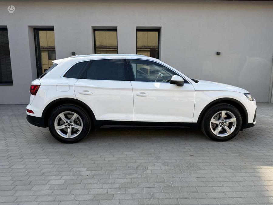 Balts Audi Q5 2024 Kauņa, ar dzinēja tilpumu 1.97 L un nobraukumu 35 tūkst. km par 36500 €, foto 3 vietnē AUTOMOTO.COM.LV