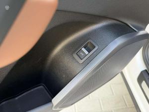 Balts Audi Q5 2024 Kauņa, ar dzinēja tilpumu 1.97 L un nobraukumu 35 tūkst. km par 36500 €, foto 25 vietnē AUTOMOTO.COM.LV
