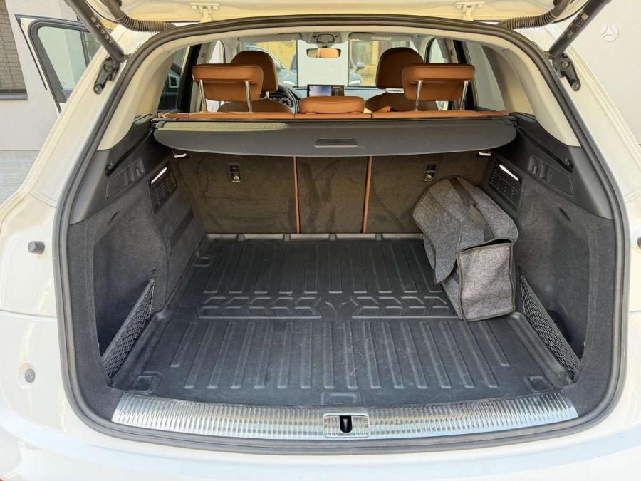 Balts Audi Q5 2024 Kauņa, ar dzinēja tilpumu 1.97 L un nobraukumu 35 tūkst. km par 36500 €, foto 27 vietnē AUTOMOTO.COM.LV