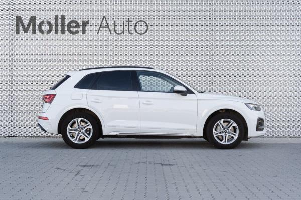 White Audi Q5 2024 in Marupe, with an engine capacity of 2.00 L and mileage of 53 thousand km for 31900 €, photo 6 on AUTOMOTO.COM.LV