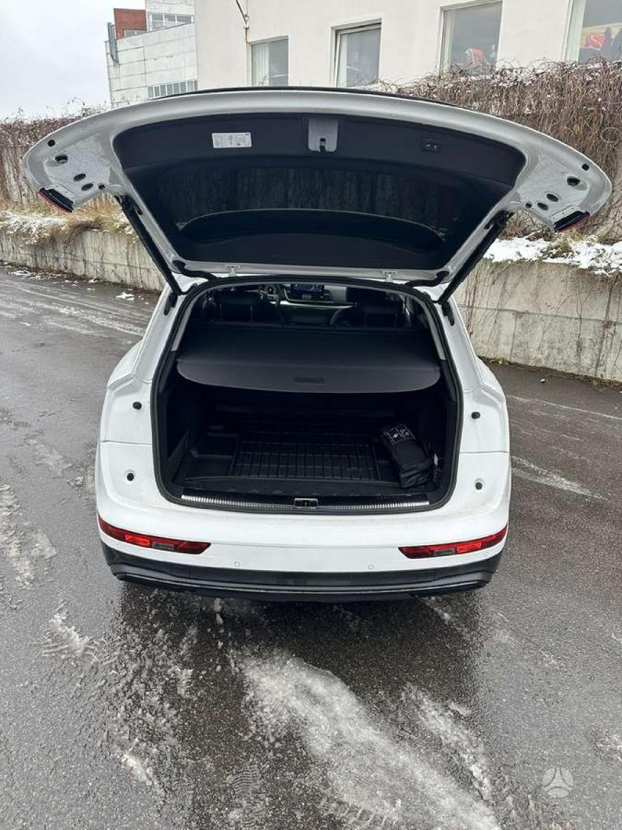 White Audi Q5 2025 in Vilnius, with an engine capacity of 1.97 L and mileage of 12 thousand km for 38900 €, photo 14 on AUTOMOTO.COM.LV