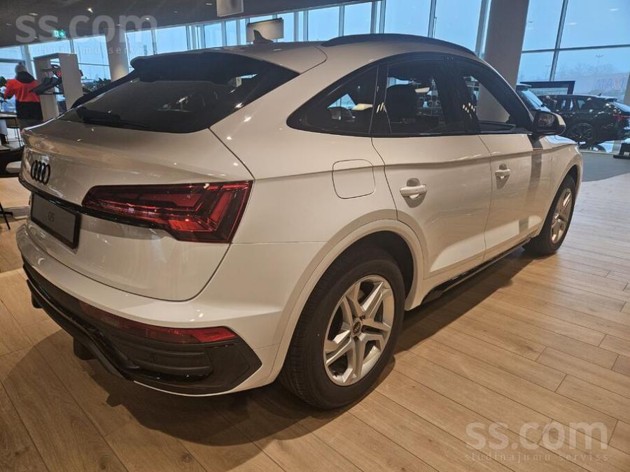 Balts Audi Q5 2025 Rīga, ar dzinēja tilpumu 2.00 L un nobraukumu 4 tūkst. km par 47900 €, foto 4 vietnē AUTOMOTO.COM.LV