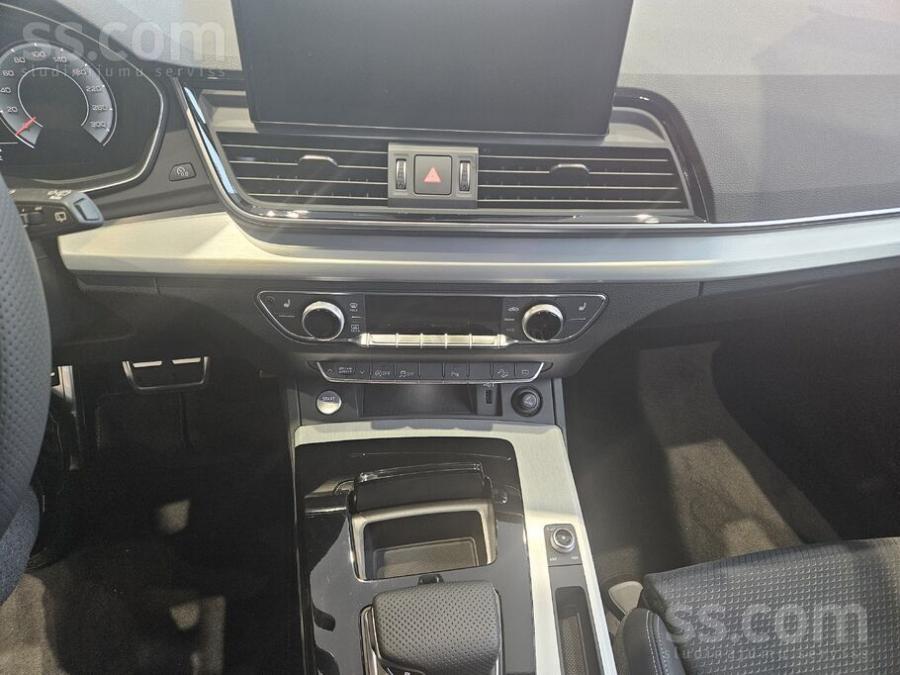 Balts Audi Q5 2025 Rīga, ar dzinēja tilpumu 2.00 L un nobraukumu 4 tūkst. km par 47900 €, foto 14 vietnē AUTOMOTO.COM.LV