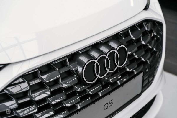 White Audi Q5 2026 in Klaipeda, with an engine capacity of 1.98 L and mileage of 0 thousand km for 55978 €, photo 6 on AUTOMOTO.COM.LV