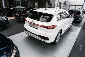 White Audi Q5 2026 in Klaipeda, with an engine capacity of 1.98 L and mileage of 0 thousand km for 55978 €, photo 11 on AUTOMOTO.COM.LV