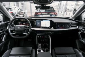 White Audi Q5 2026 in Klaipeda, with an engine capacity of 1.98 L and mileage of 0 thousand km for 55978 €, photo 17 on AUTOMOTO.COM.LV